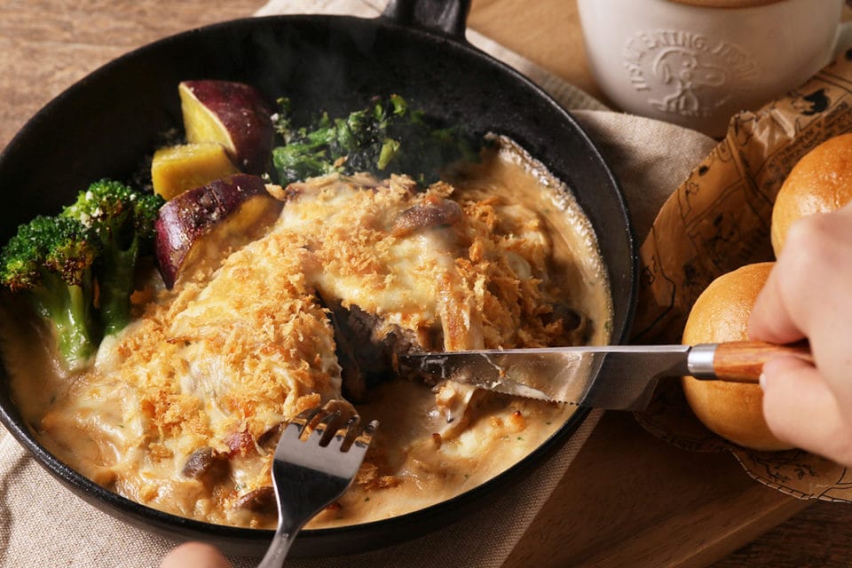 「PEANUTS Cafe 博多」にて2種類のハンバーグプレートと限定アフタヌーンセットが新登場！ - PEANUTS Cafe / ピーナッツ カフェ | 中目黒･神戸･スヌーピーミュージアム